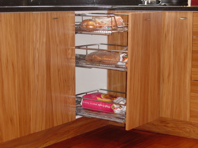 'Modern Rimu' Kitchen - Wooden Earth Creations Ltd