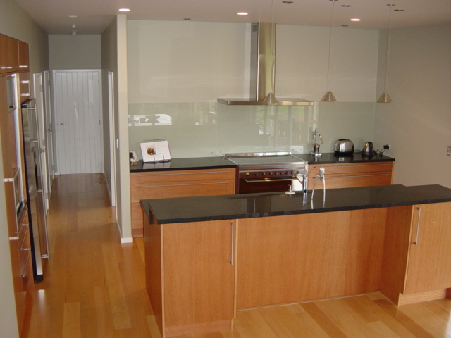 'Meranti' Kitchen - Wooden Earth Creations Ltd