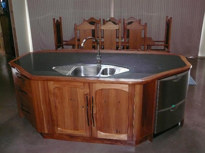 'Freeform Rimu' Kitchen - Wooden Earth Creations Ltd