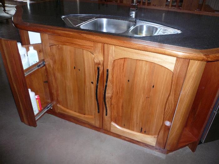 'Freeform Rimu' Kitchen - Wooden Earth Creations Ltd